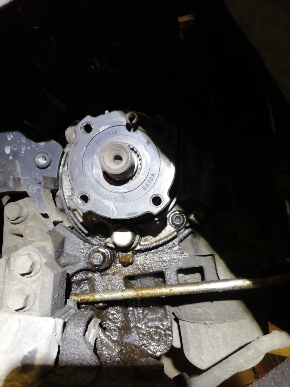 Переуплотнение масло насоса. — Volvo XC90 (1G), 2,5 л, 2005 года ...