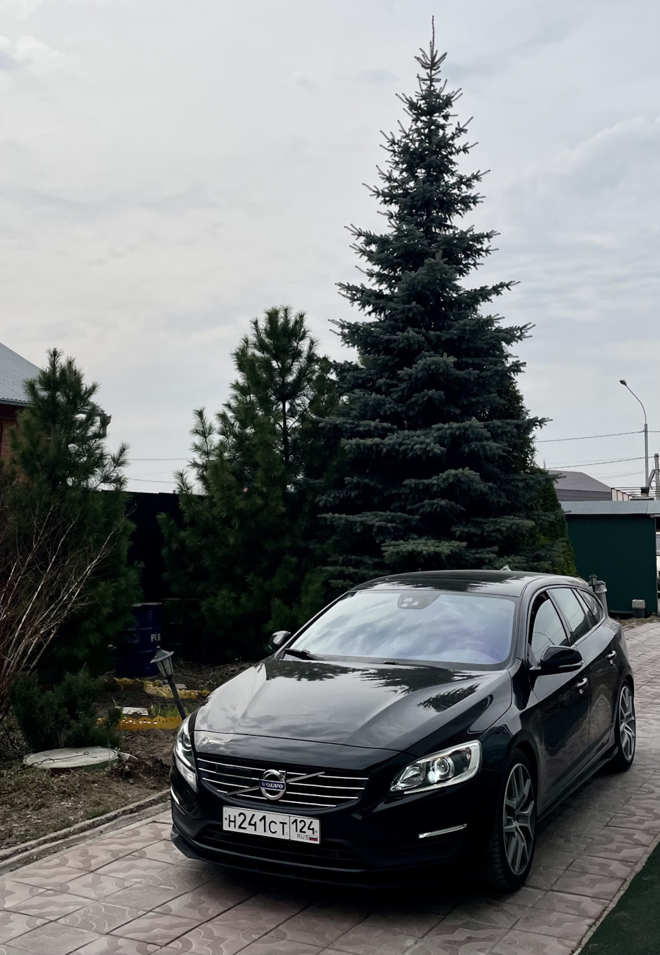 Весеннее обострение — Volvo V60 (1G), 2 л, 2016 года | просто так | DRIVE2