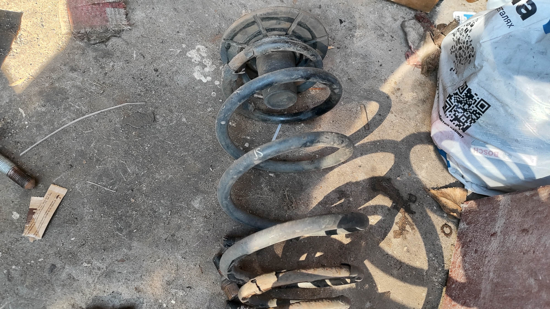 Поменял задние пружины — Opel Astra G, 2 л, 2003 года | своими руками ...