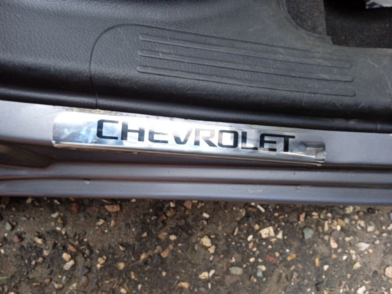 Накладки порогов Авео Т250/Т255 — Chevrolet Aveo 5-door (1G), 1,4 л ...