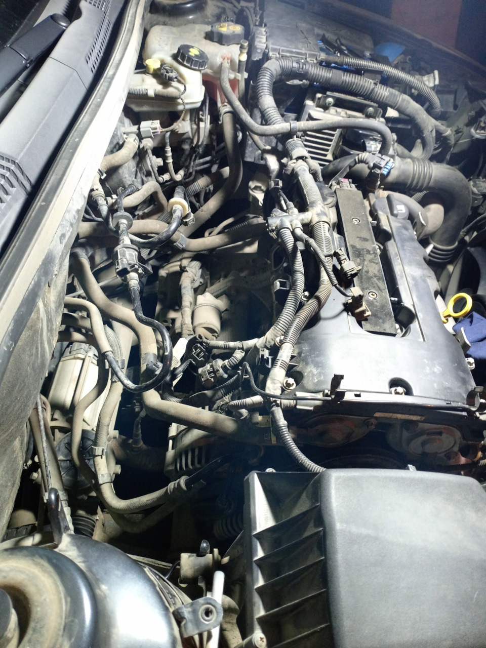 Клапан в впускном коллекторе — Chevrolet Cruze Hatchback, 1,4 л, 2013 ...