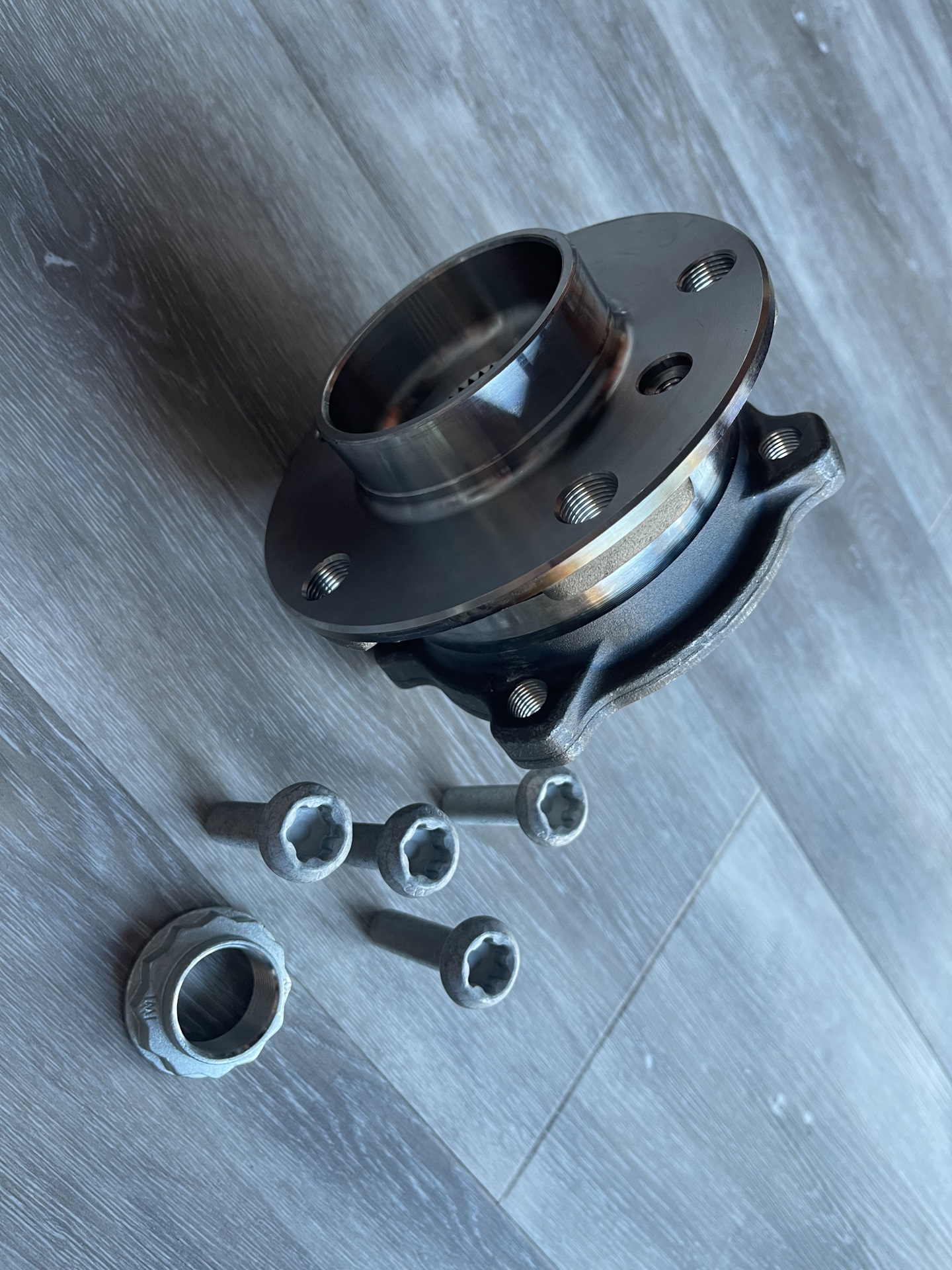 Замена задних амортизаторов EDC, стабилизаторов, ревизия ходовой части ...