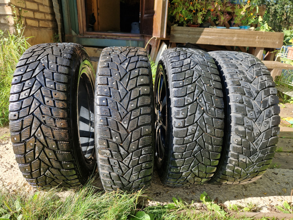Шины зимние шипованные Dunlop 185/65 R15, литые диски NITRO N20 R15 ...
