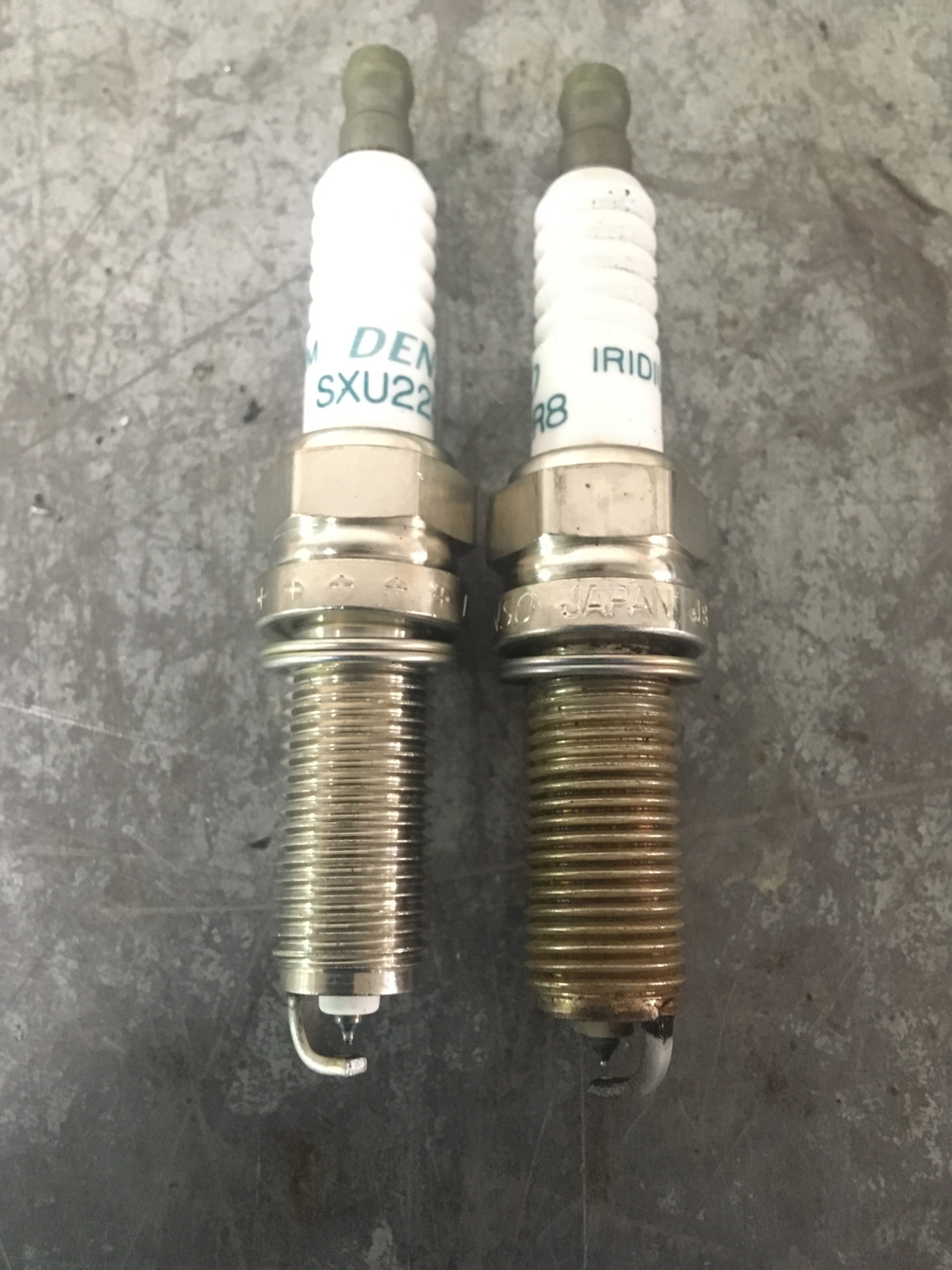 Замена свечей и прокладки клапанной крышки — Mitsubishi Outlander XL, 3 ...