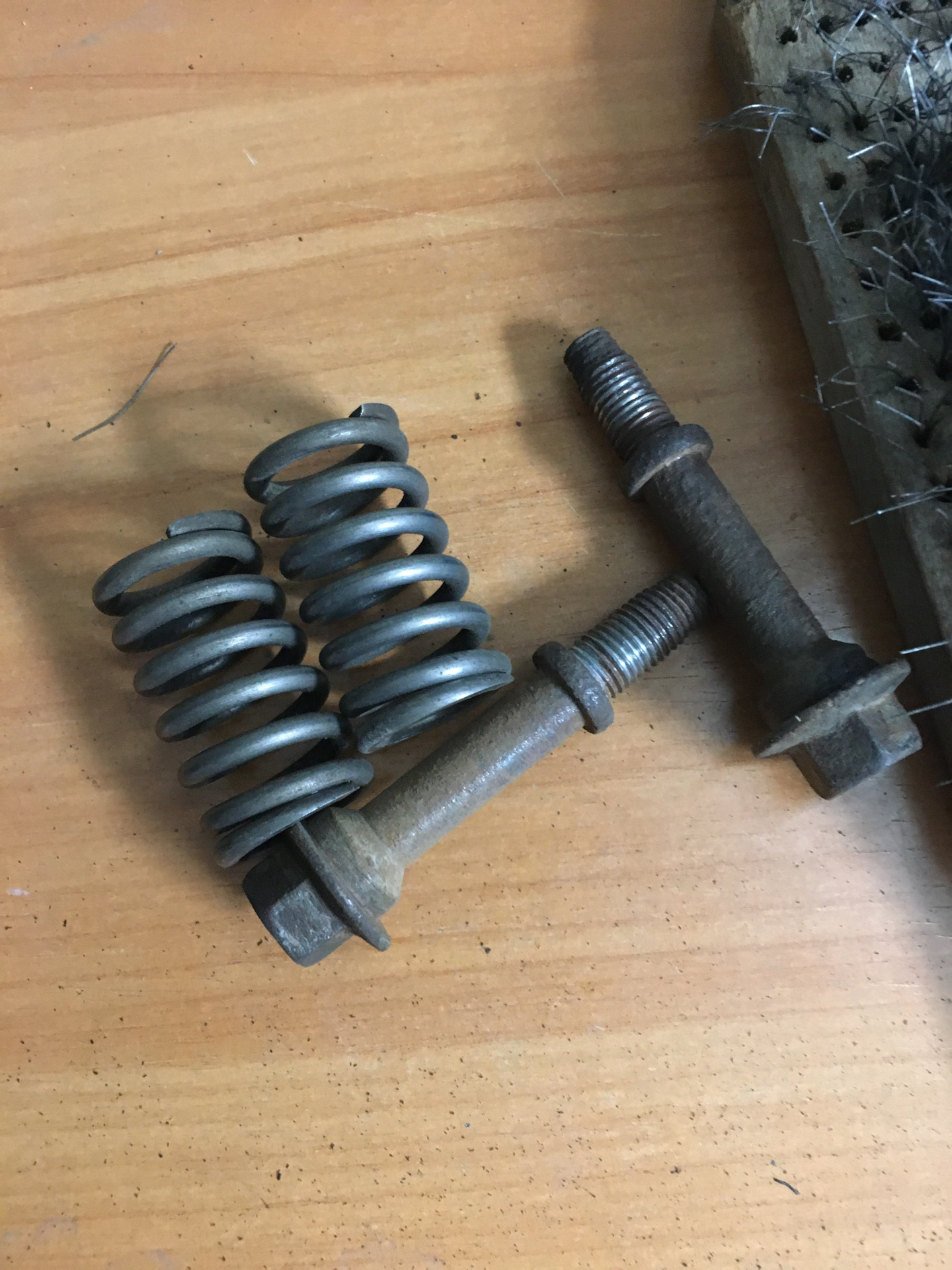 Замена уплотнительного кольца выхлопа или досвидания скрип. — Toyota ...