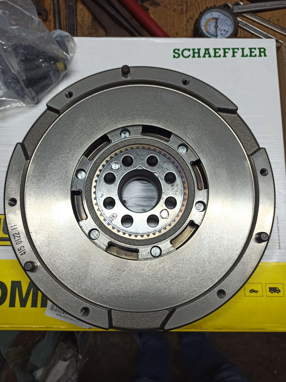 Ремонт МКПП getrag 220, и замена двух массового маховика. — BMW 5 ...