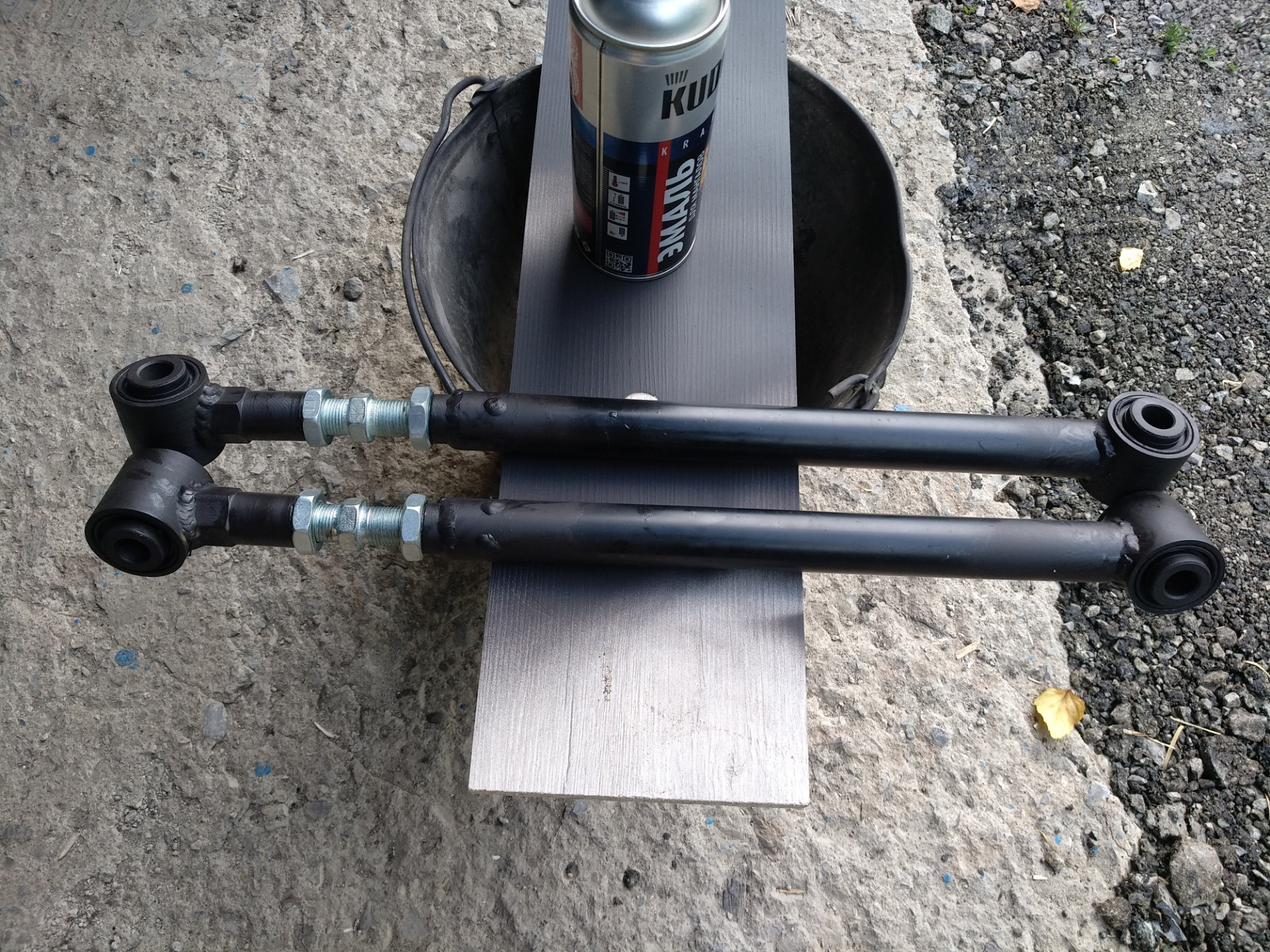 Тяги реактивные заднего моста. — Toyota Corona (T140), 1,8 л, 1982 года ...