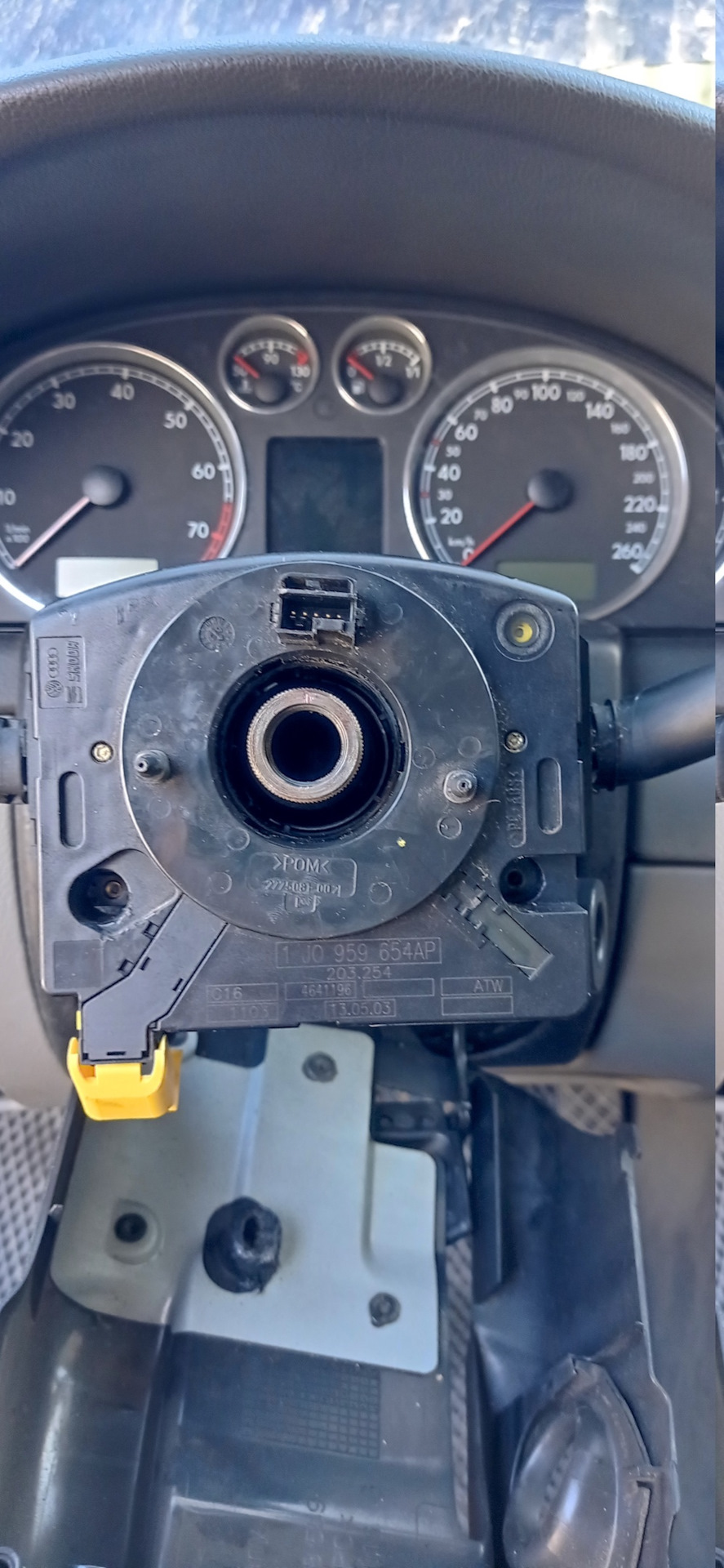 Датчик угла поворота G85/ABS ESP — Volkswagen Passat B5, 1,8 л, 2003 ...