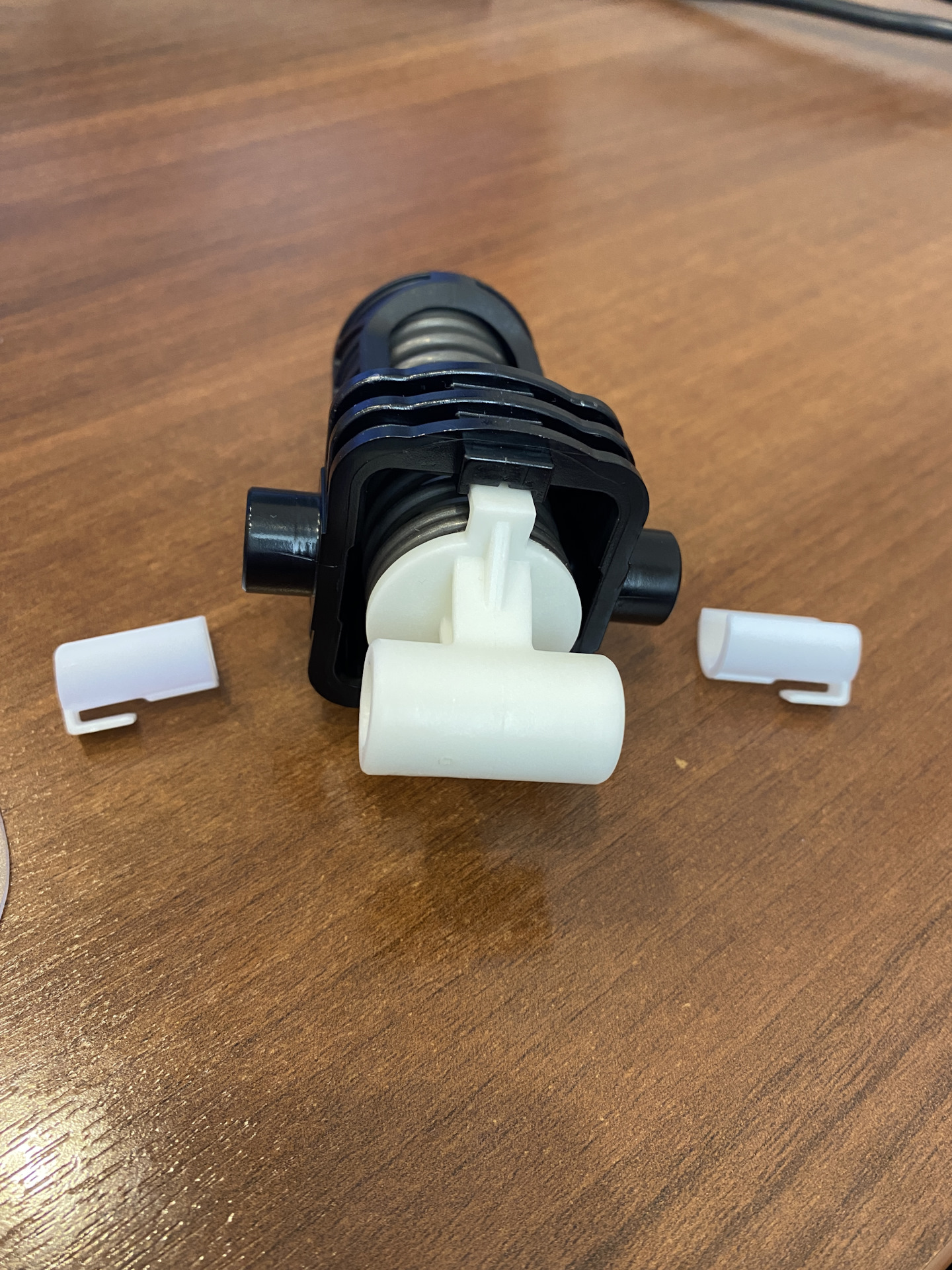 Замена пружины педали сцепления — Skoda Octavia A7 Mk3, 1,6 л, 2018 ...