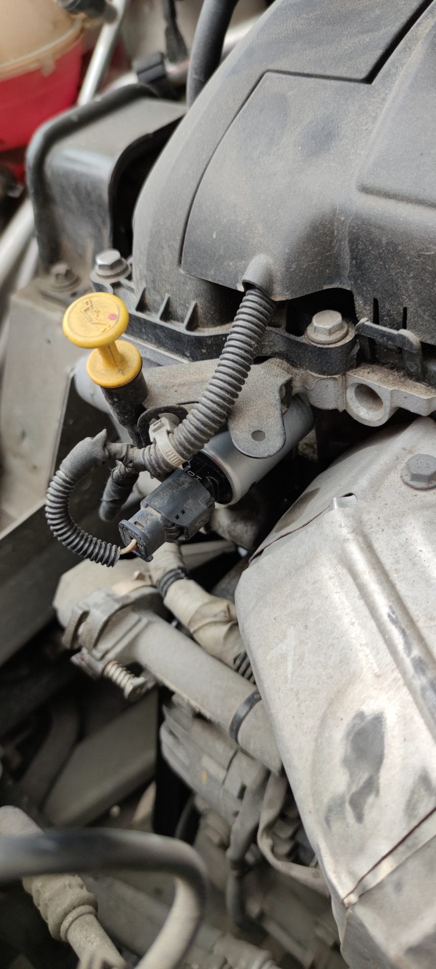 P0013 Замена электромагнитного клапана — Citroen C4 (2G), 1,6 л, 2012 ...