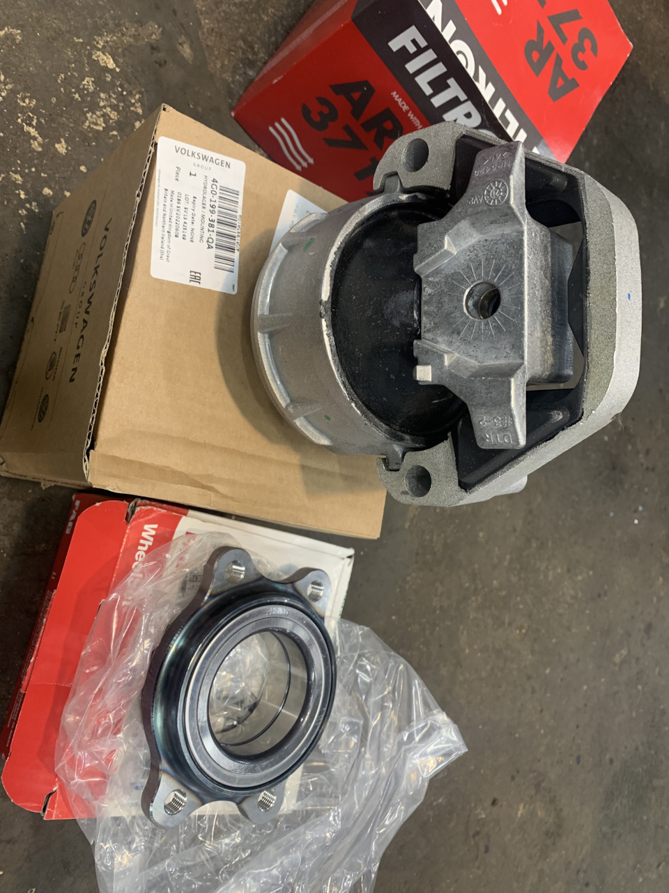 4G0199381QA Опора двигателя правая AUDI: A6 C7 VAG | Запчасти на DRIVE2