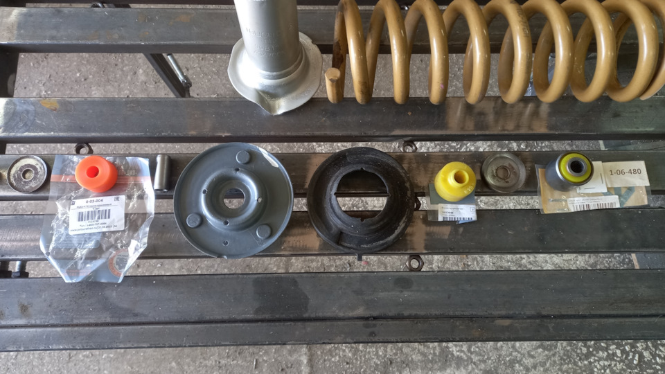 Амортизаторы TOUGH DOG FC404700+Пружины TOUGH DOG TDC770H — Nissan ...