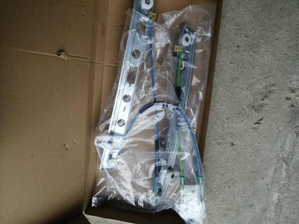 Стеклоподъемник левый водительский рено меган 2 — Renault Megane II, 1 ...