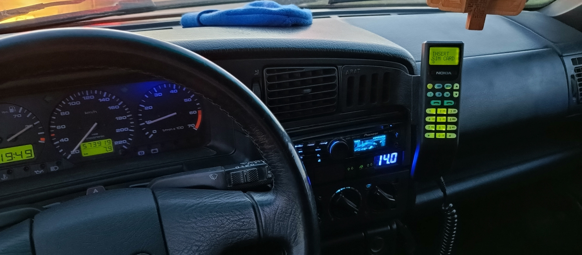 Телефон Nokia в пассат — Volkswagen Passat B3, 1,8 л, 1993 года ...