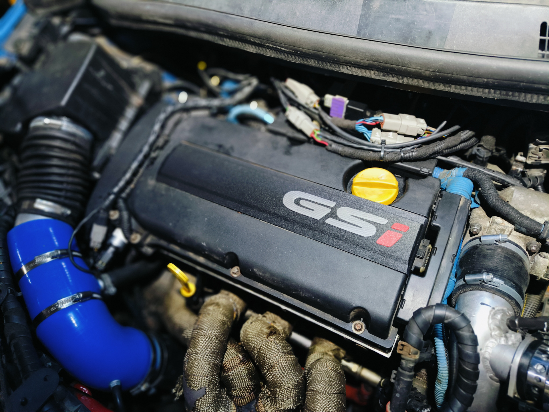 Ч. 2 МОД Накладка клапанной крышки Opel 1.6 /1.8 под красные Катушки ...