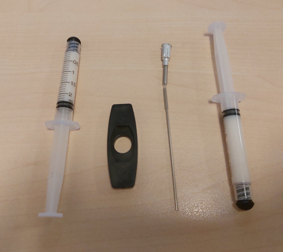 Смазка рулевого вала — Toyota Camry (XV40), 2,4 л, 2011 года | своими ...