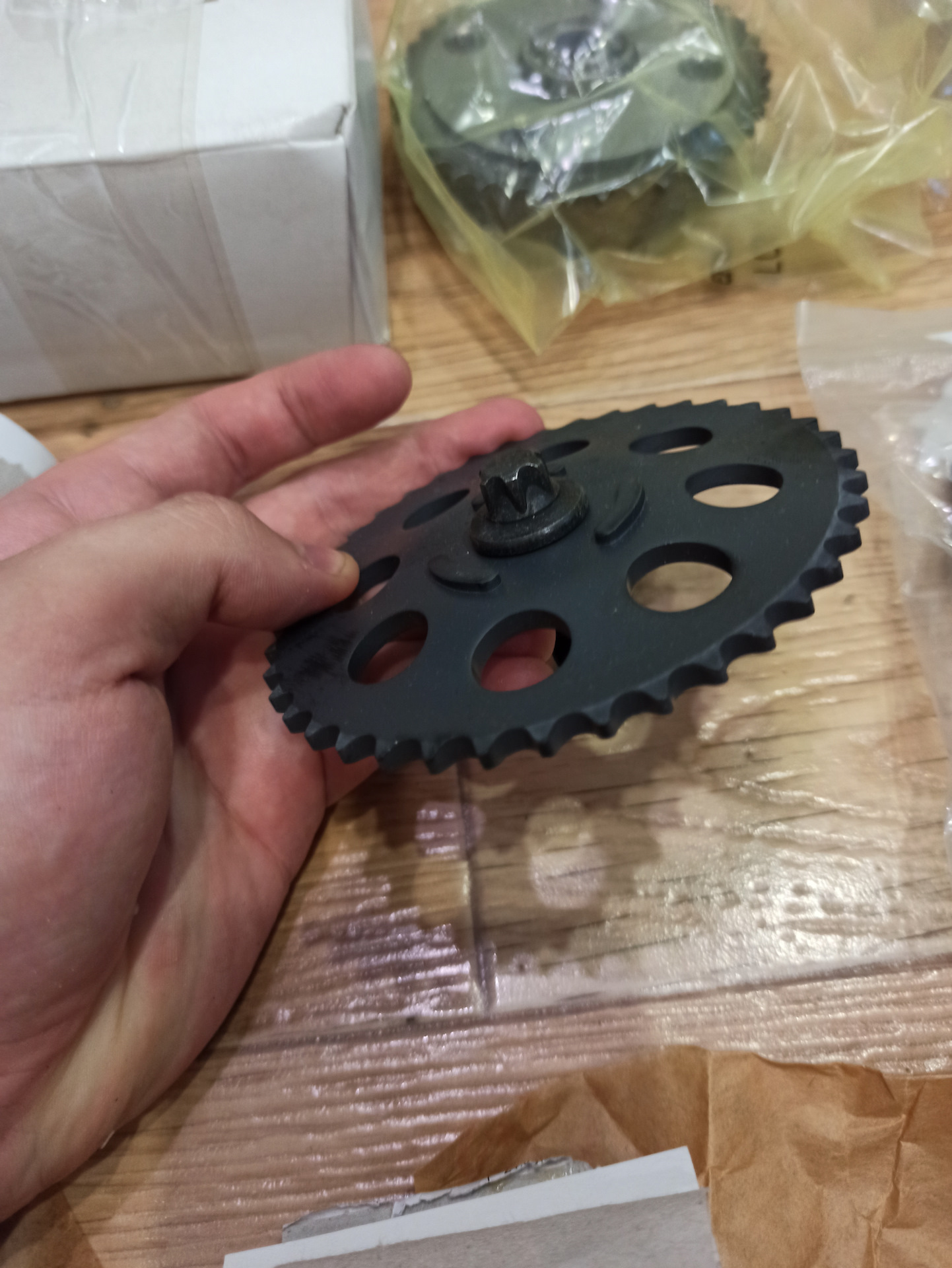 Замена цепи и маслосъемных колпачков — Citroen C4 L, 1,6 л, 2015 года ...