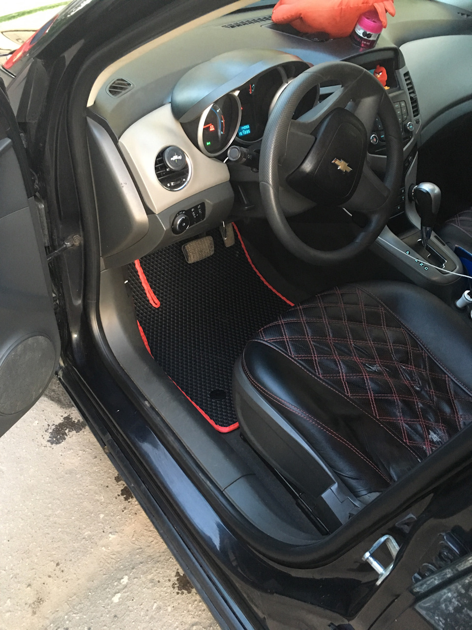 Коврики салона — Chevrolet Cruze (1G), 1,6 л, 2010 года | аксессуары ...