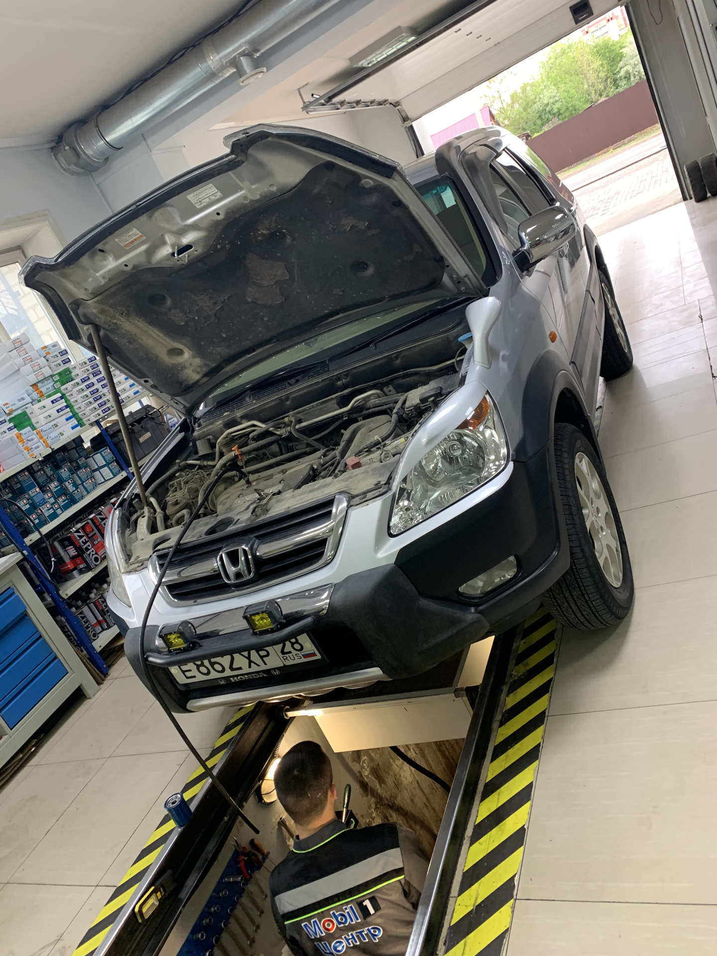 Замена масла в моторе и автомате — Honda CR-V (RD4, RD5, RD6, RD7), 2 л, 2003 года | визит на ...