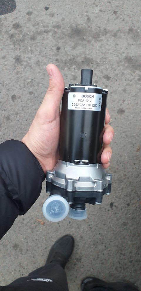 0392022010 Дополнительный водяной насос BOSCH | Запчасти на DRIVE2