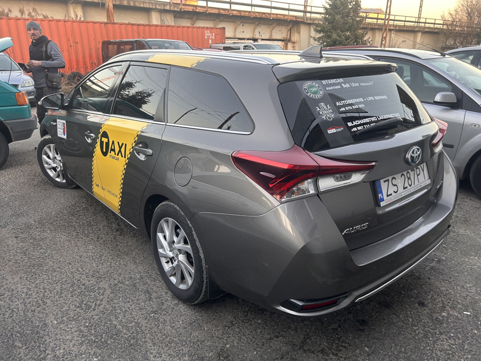 Новый облик Taxi — Toyota Auris (2G), 1,8 л, 2017 года | другое | DRIVE2