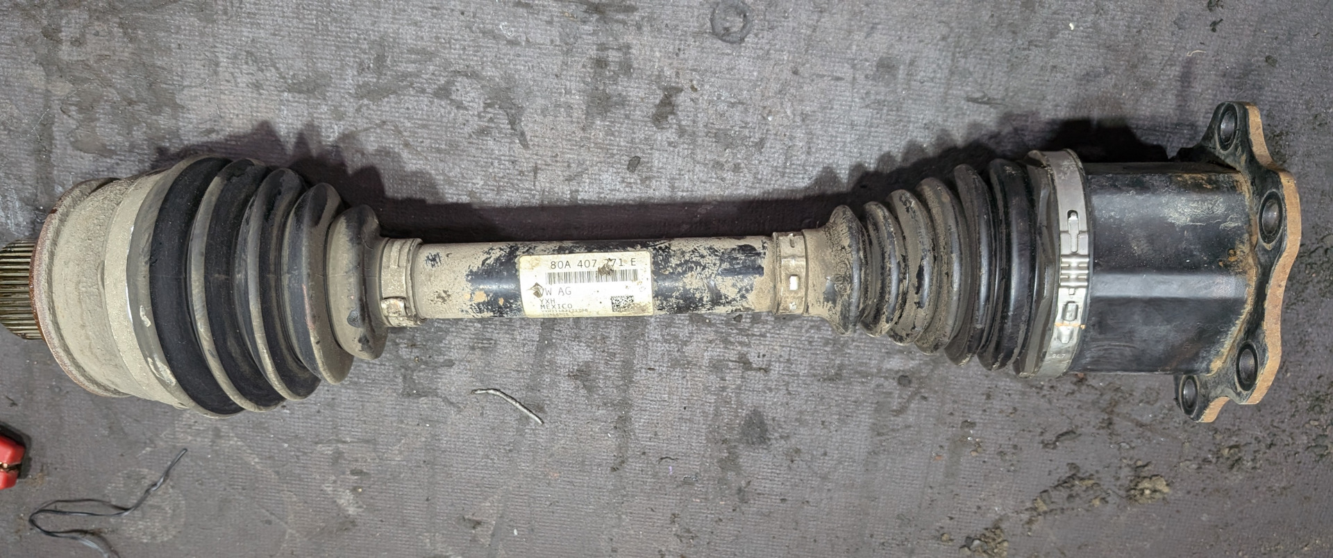 Замена левого переднего привода — Audi Q5 (2G), 2 л, 2018 года | тюнинг ...