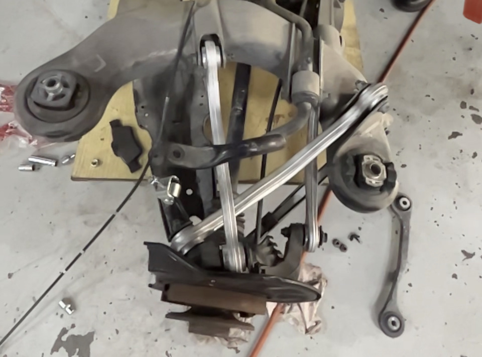 Задняя подвеска + подушки подрамника — Mercedes-Benz S-Class (W221), 5 ...