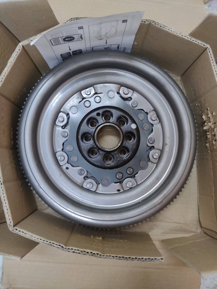 Маховик LuK DSG6 Passat B8 415089109 на Volkswagen Passat Alltrack (B8 ...