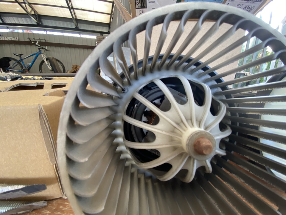 Замена вентилятора печки или свист из кондиционера часть 1 — Land Rover ...