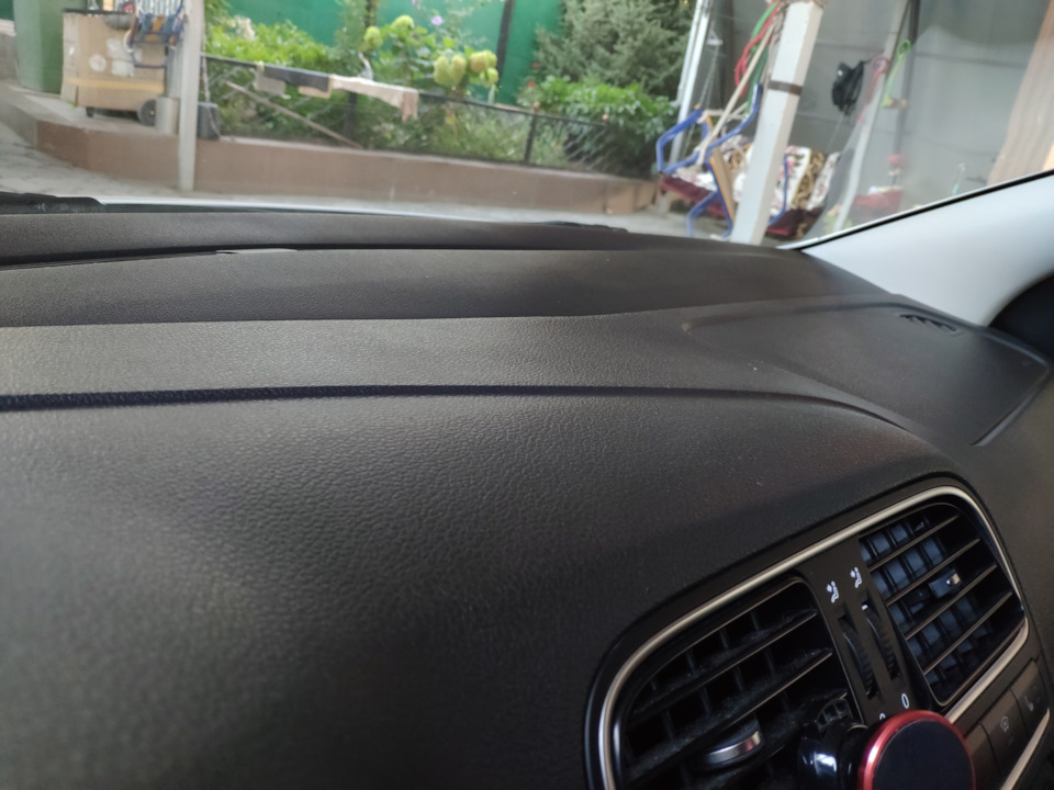 Полироль матовая GRASS(ваниль) — Volkswagen Polo Sedan, 1,6 л, 2012 ...