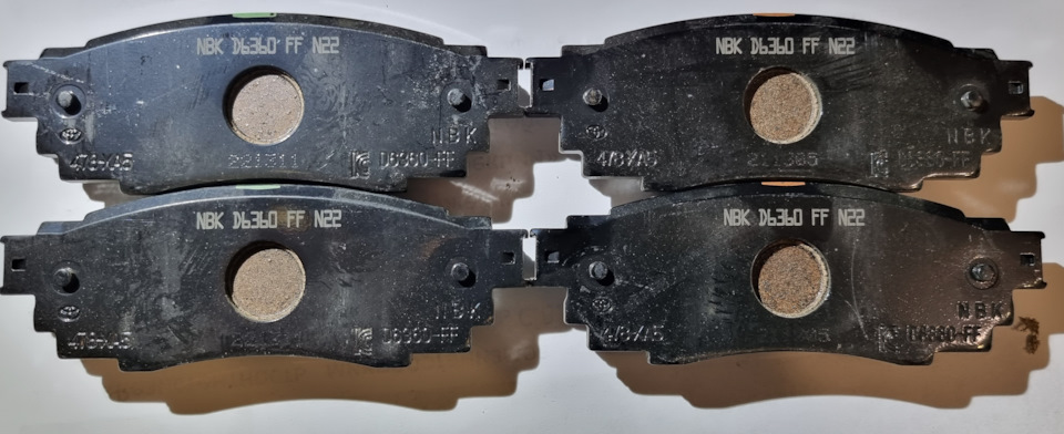 0446642080 Комплект тормозных колодок. Задняя ось TOYOTA LEXUS ...