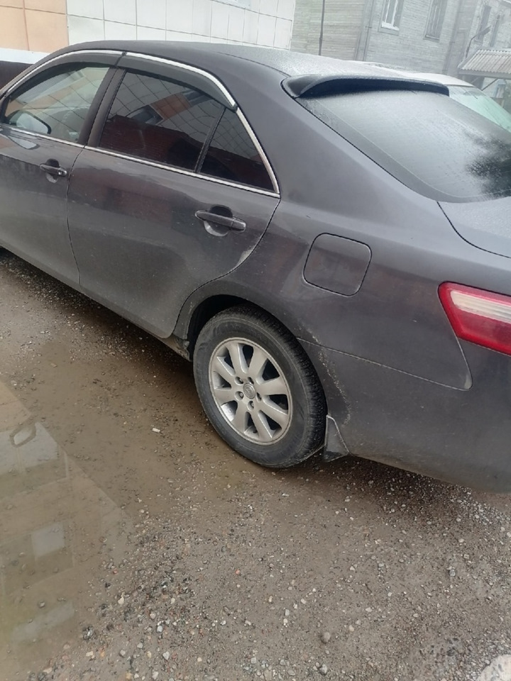 Шины зимние шипованные Hankook 205/65 R15, литые диски Toyota 6Jx15 ...