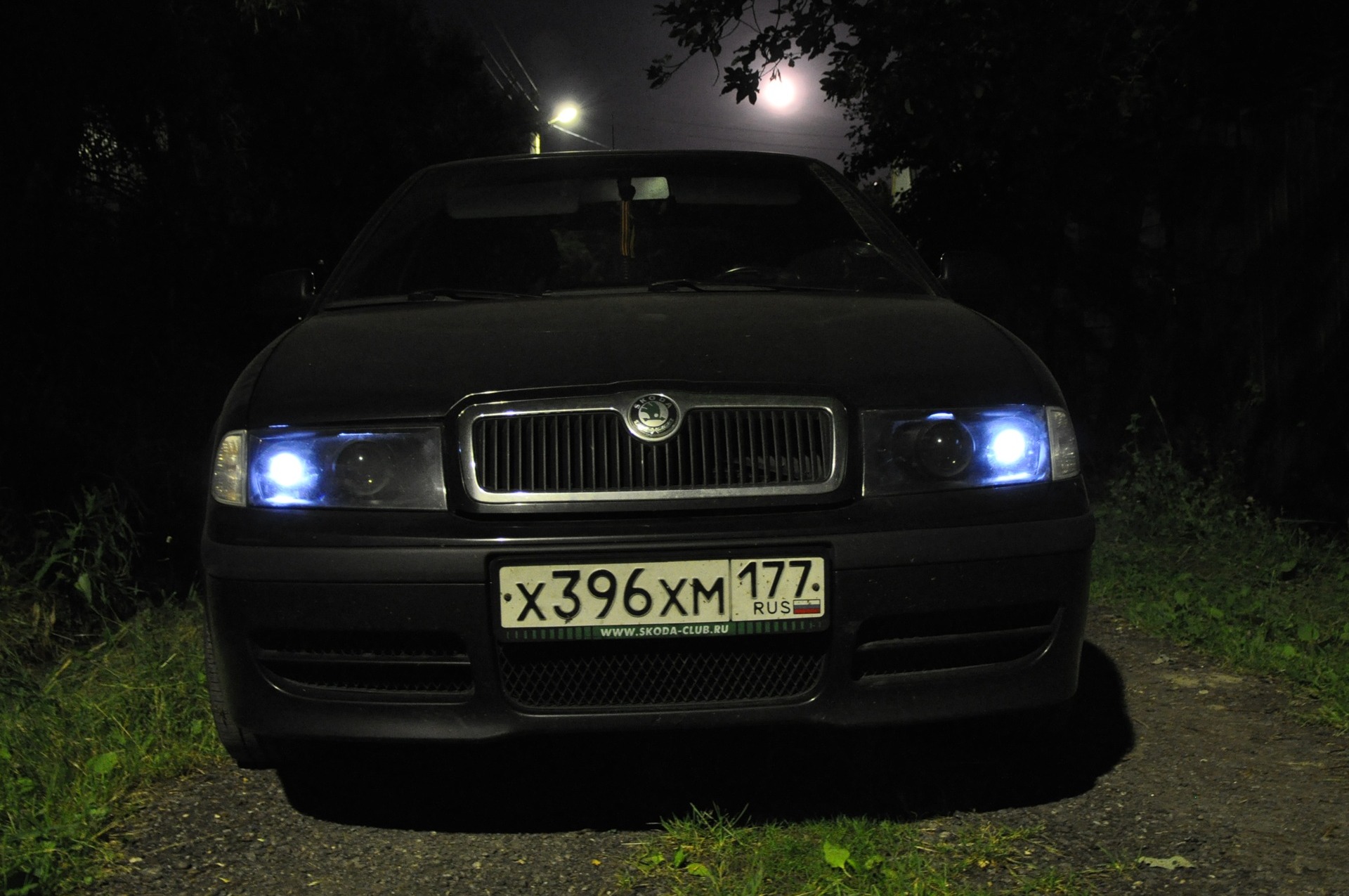 Фары на машине — Skoda Octavia A4 Mk1, 1,6 л, 2007 года | тюнинг | DRIVE2