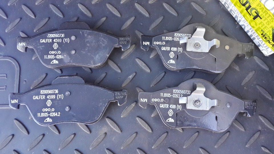 Ничему жизнь не учит. — Renault Laguna III, 2 л, 2008 года | запчасти ...