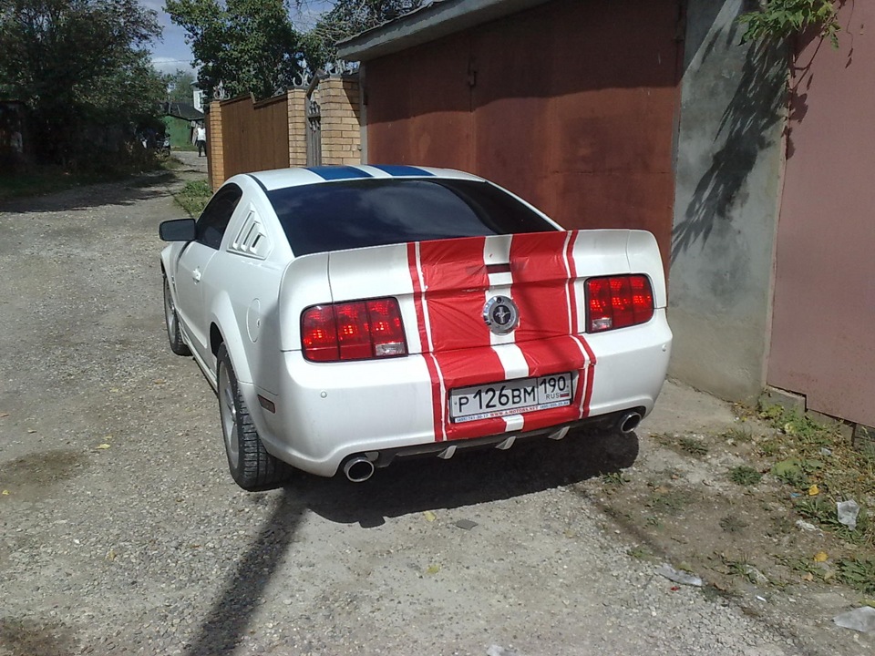 Замена страйпов — Ford Mustang (5G), 4 л, 2006 года | стайлинг | DRIVE2