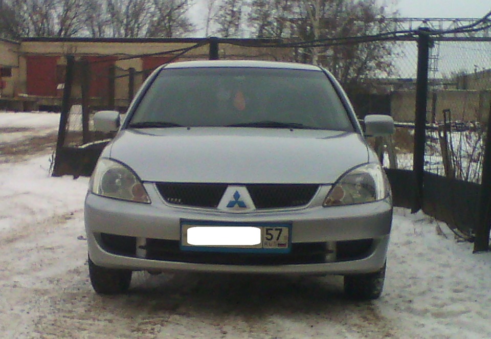 покрасил рамку под номерной знак — Mitsubishi Lancer Ix 1 6 л 2007