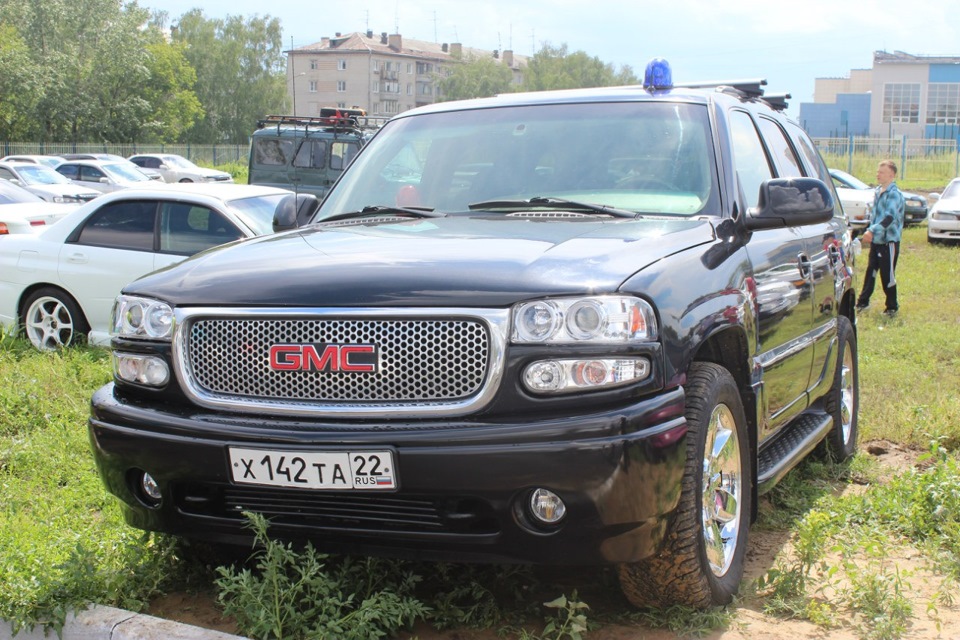 ParkKing 2013 — GMC Yukon (GMT800), 6 л, 2003 года | встреча | DRIVE2