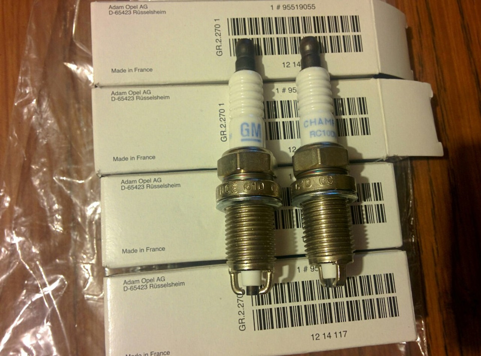 95519055 Свеча зажигания 2 боковых электрода BOSCH Type OPE GM ...