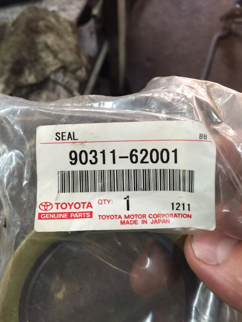 9031162001 САЛЬНИК НАРУЖНЫЙ ПОЛУОСИ ЗАДНЕГО МОСТА 62X85X8X10. TOYOTA ...