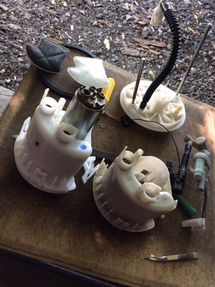 Замена топливных фильтров — Lexus IS II, 2,5 л, 2007 года | плановое ТО ...