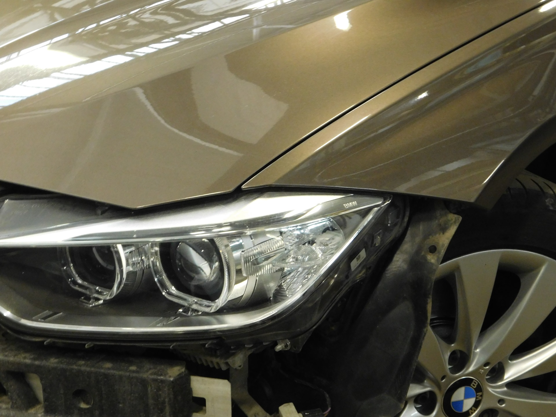 Выравнивание зазоров #1 — BMW 3 series (F30), 2 л, 2012 года | кузовной ...