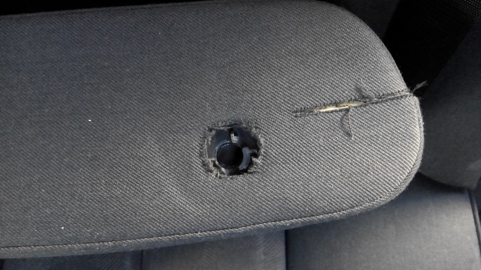 Ремонт заднего подлокотника — Mercedes-Benz E-Class (W210), 3,2 л, 2000 ...