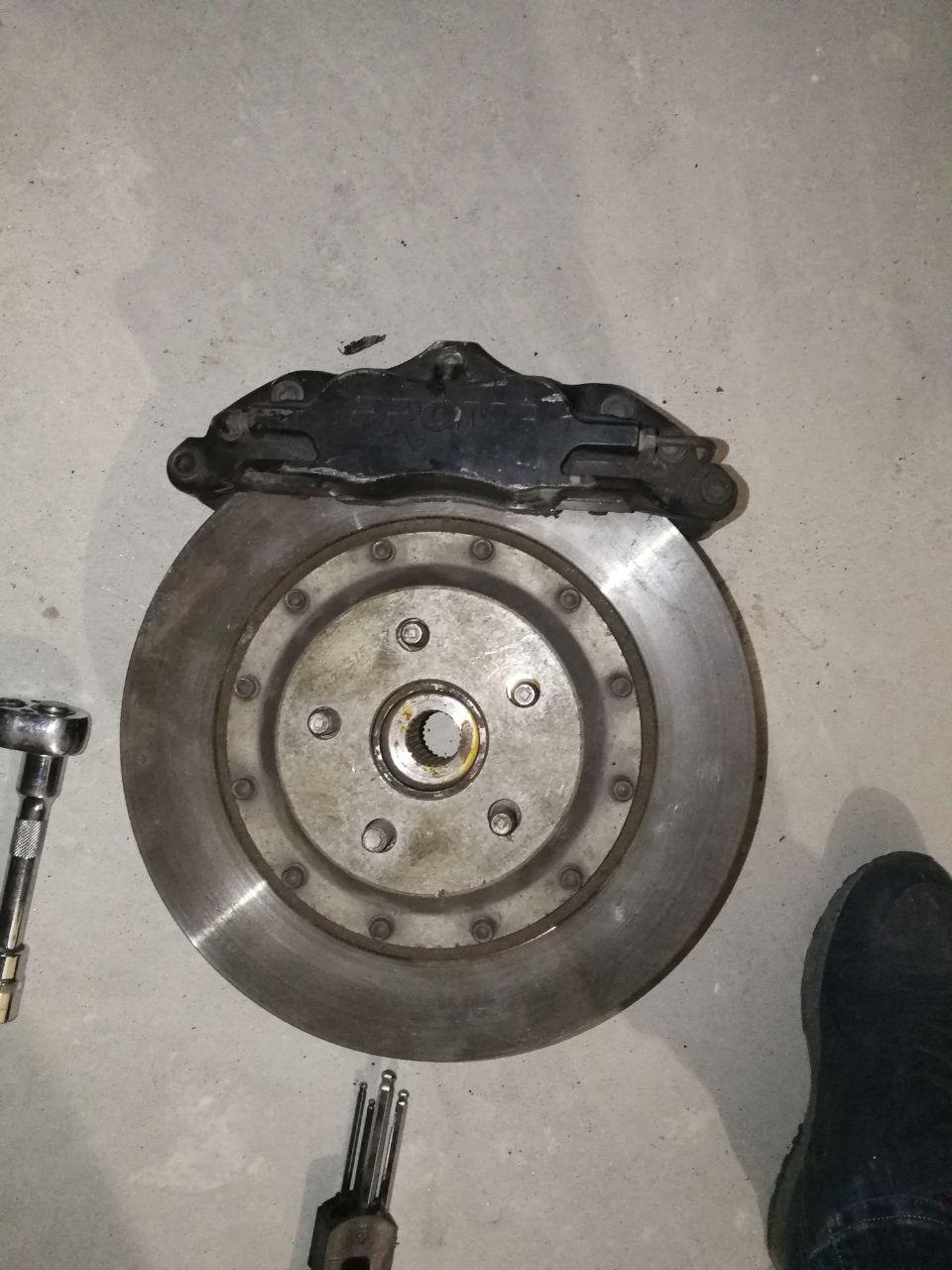 Тормоза приехали =) И вопросы… — Toyota Avensis II, 2 л, 2004 года ...