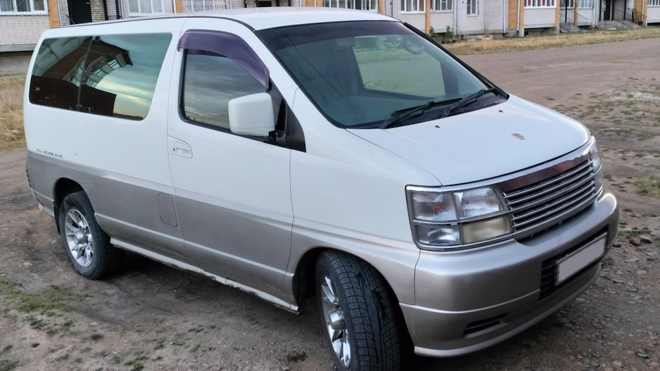 Nissan Elgrand (E50) 3.2 дизельный 1997 | Диван на DRIVE2