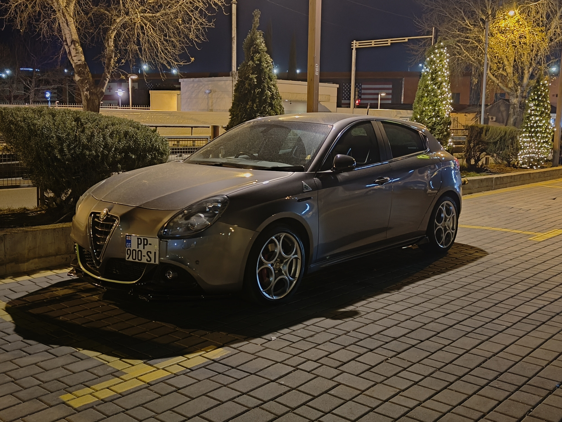 Bandito at night😍😉 — Alfa Romeo Giulietta (940), 1,8 л, 2015 года ...