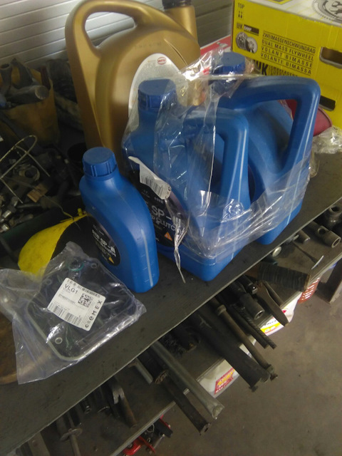 0450000400 Минеральное масло для АКПП ATF SP III, ЕМК.4л. KIA HYUNDAI ...