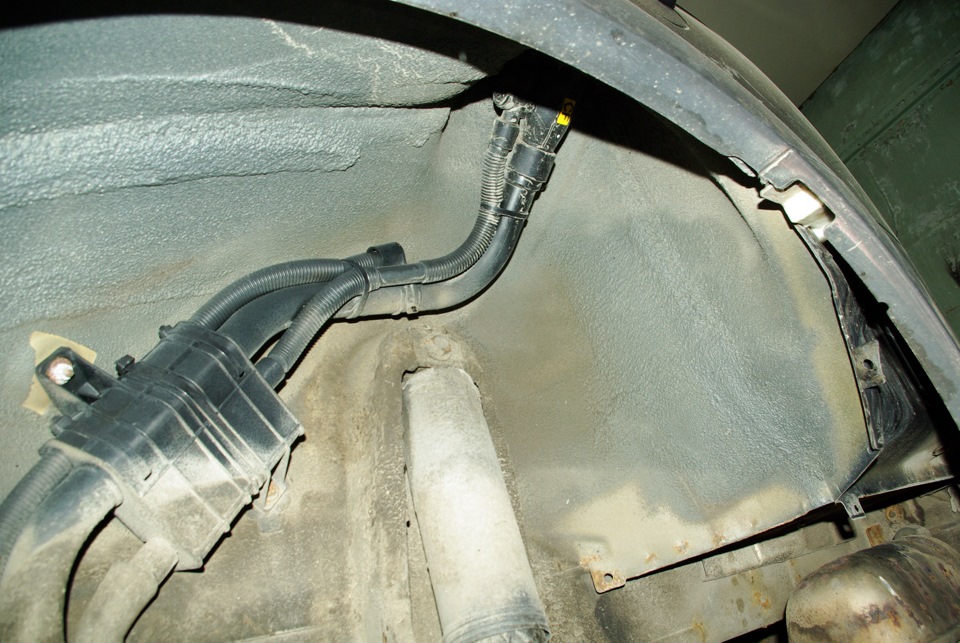 Антикор и шумоизоляция задних арок — Chevrolet Captiva (1G), 3,2 л ...