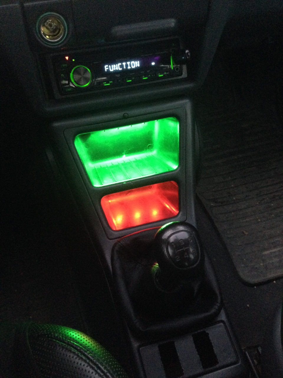 Консолька — Skoda Felicia, 1,3 л, 1996 года | тюнинг | DRIVE2