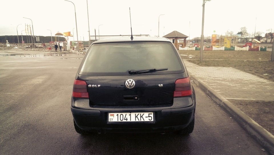 Шторки на окна — Volkswagen Golf Mk4, 1,6 л, 2002 года | тюнинг | DRIVE2