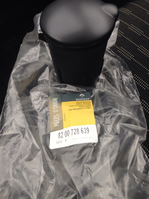 8200728639 Пепельница переносная RENAULT | Запчасти на DRIVE2